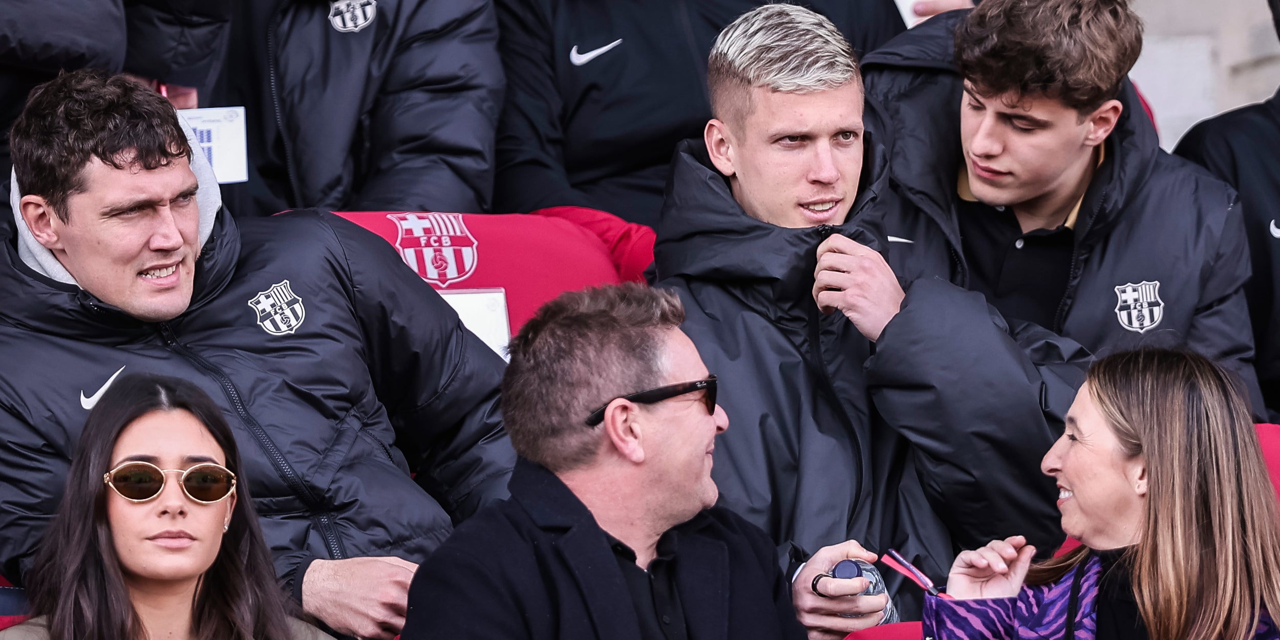 El detalle de Olmo con los padres de Gavi tras el susto