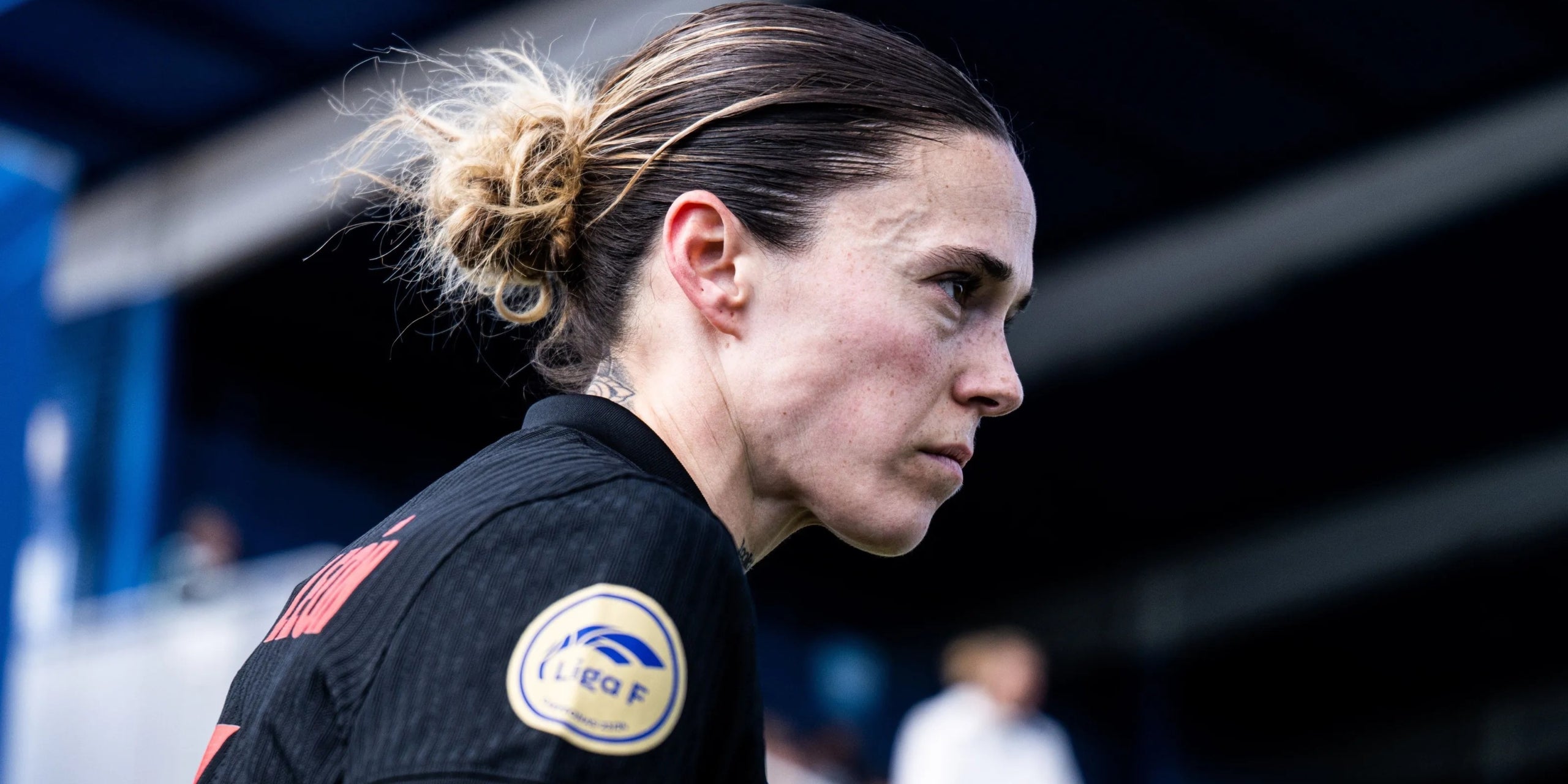 Mapi León nega els tocaments a Daniela Caracas en el derbi