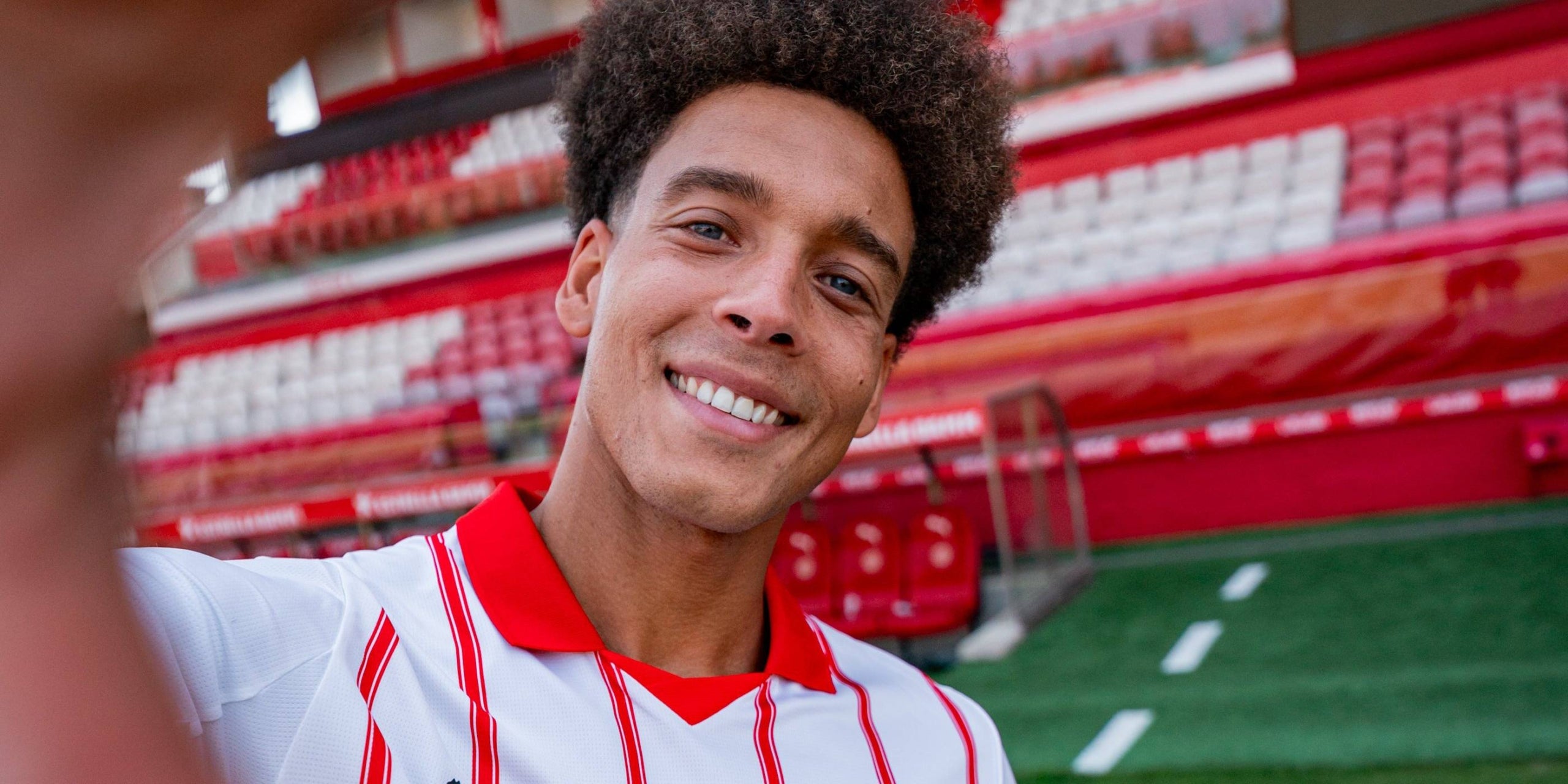 Axel Witsel se une al Girona FC: experiencia y liderazgo