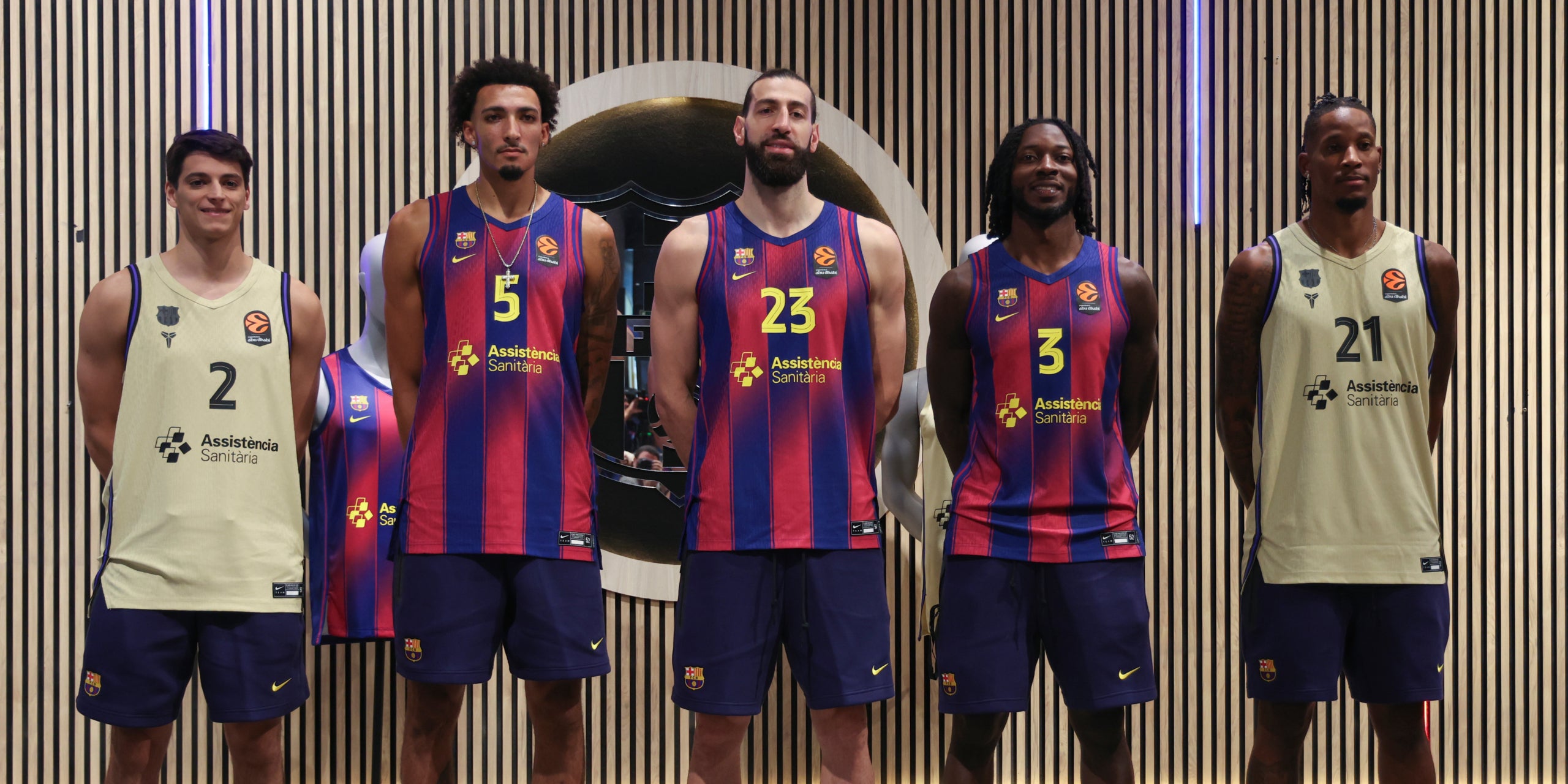 El Barça presenta els cinc nous fitxatges de la temporada 2025/26